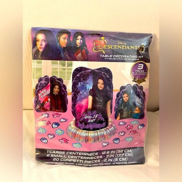 Disney | Other | Disney Descendants Complete Partytable Decoration Set ...